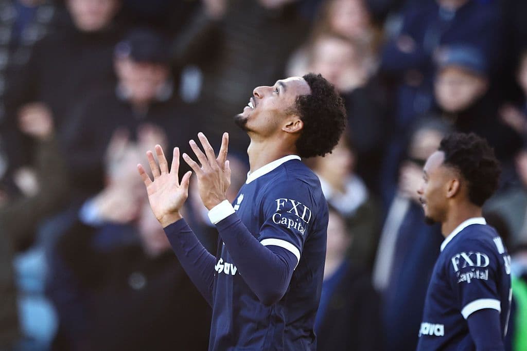 Exclusive: Millwall Face Summer Fight to Keep Femi Azeez After ...